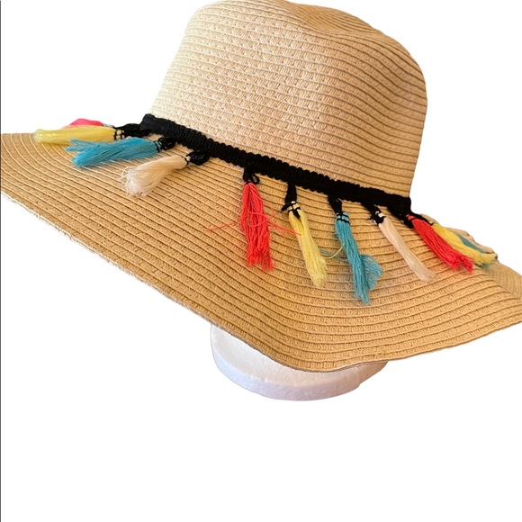 Accessories | Fun Straw Hat | Poshmark